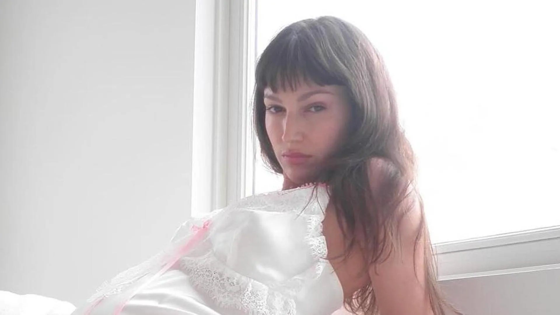 Úrsula Corberó confirma que está embarazada con una foto que arrasa en las redes: todos se han ...